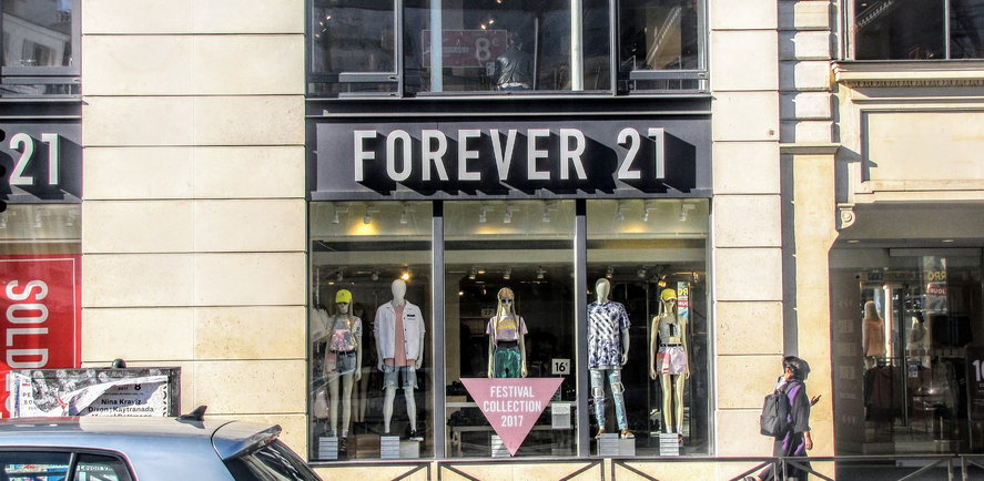 Canadian Clothing Brands: A Look into the Fashion Industry